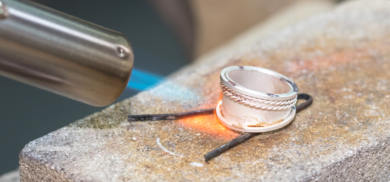 Stone Setting Courses Archives - Kingham Jewellery School